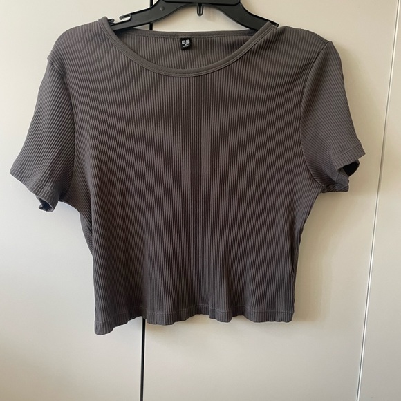 Uniqlo | Tops | Uniqlo Ribbed Cropped Top | Poshmark